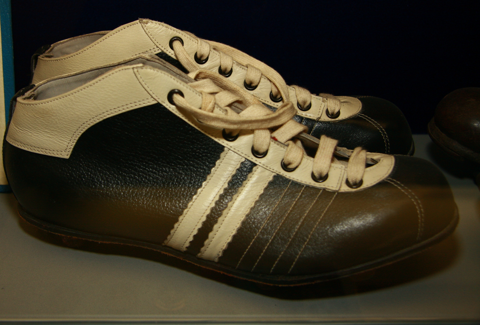 Fußballschuhe • W I L R A M * ALOHA-GOLF-Marbella